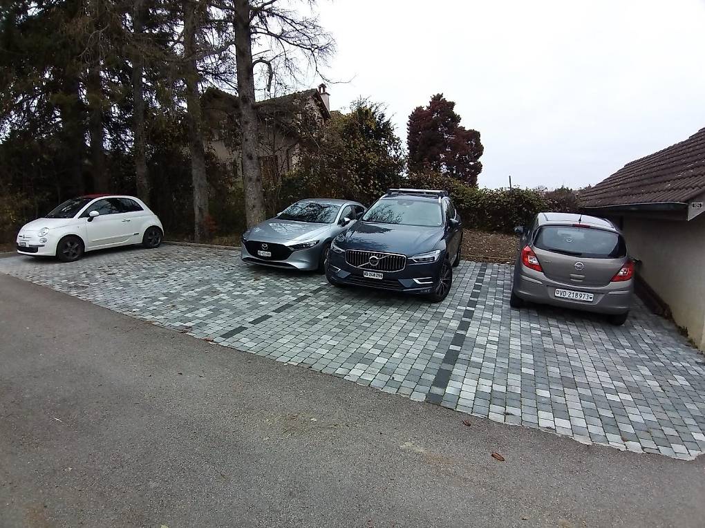 Place de parc Nyon Canton Vaud louer - anibis.ch