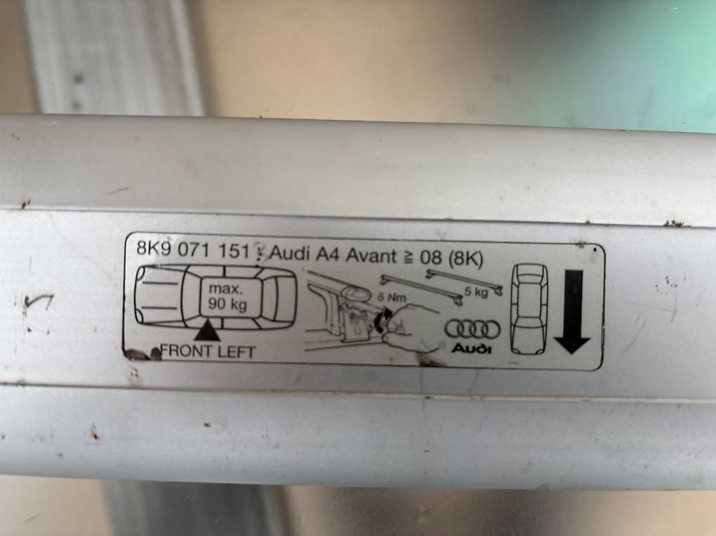 Barres de toit Audi a4 b8 avant Canton Vaud - anibis.ch