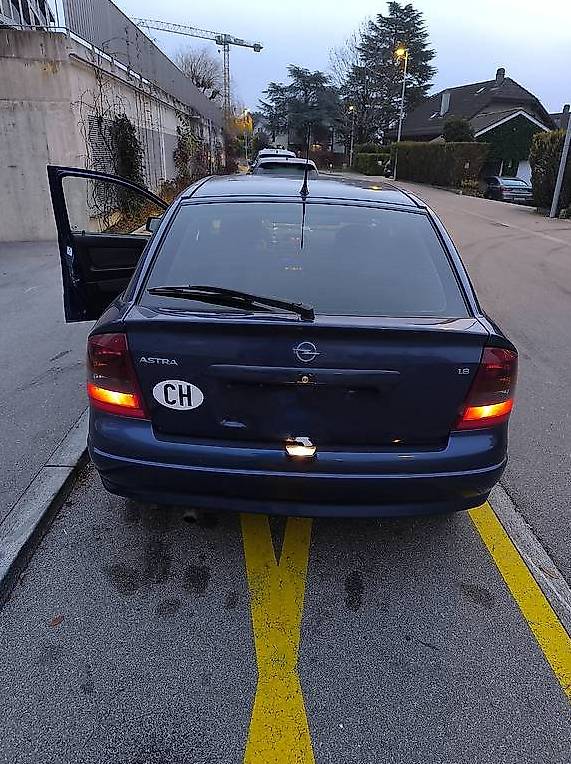 Opel Astra G 1.8 essence, 2004, 218000 km, exp 17.12.2025 Canton Vaud ...