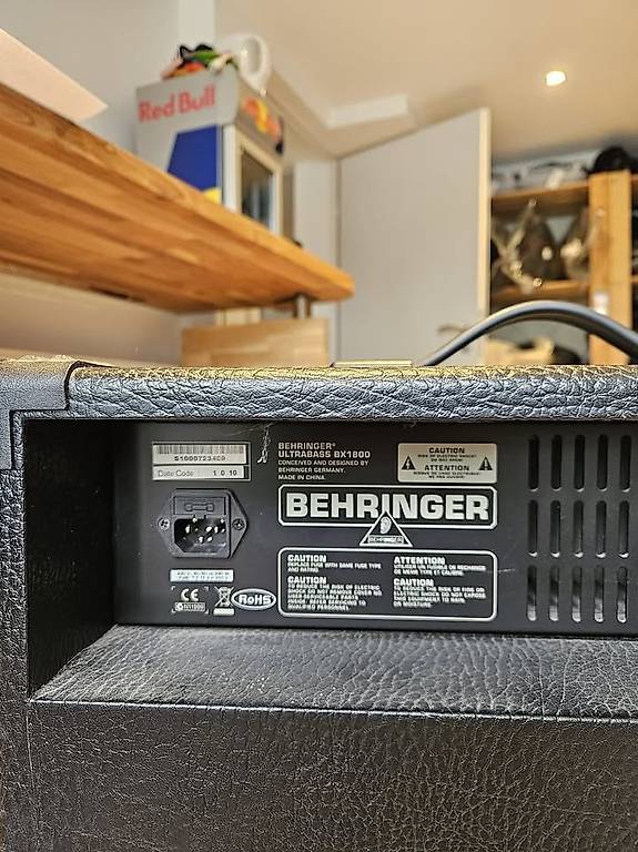 Ampli Ultrabass BEHRINGER BX1800 Canton Genève - anibis.ch