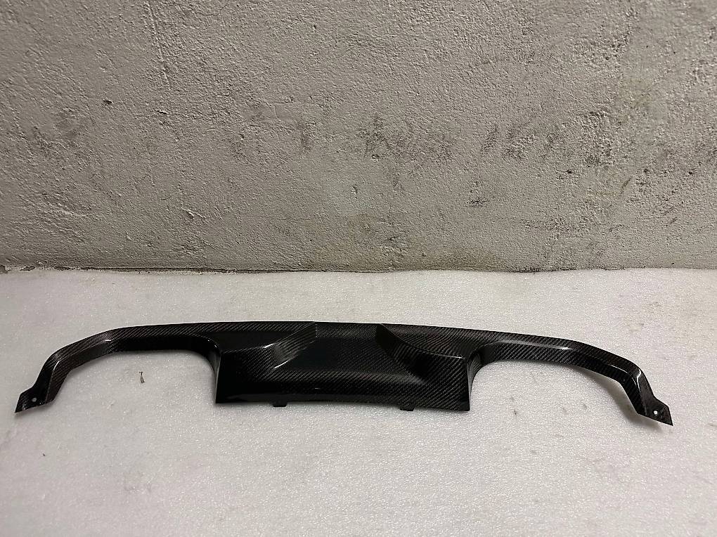 Diffuseur pour BMW M3 M4 F80 - F82 - F83 style Akra Canton Vaud - anibis.ch