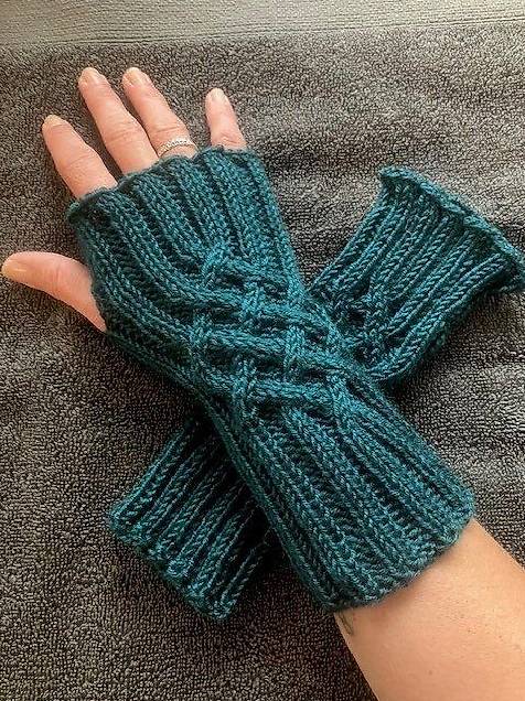 Pulswärmer Keltic (tannengrün) - 100% Merino Canton Bâle-Ville - anibis.ch