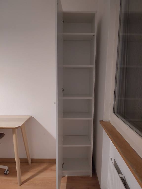 Armoire Billy Ikea comme neuve Canton Fribourg - anibis.ch