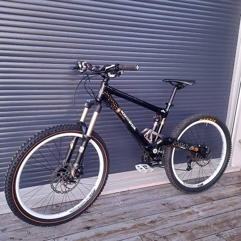 Vtt enduro freeride Commencal Meta 5.5 bike mtb dh Canton Fribourg ...