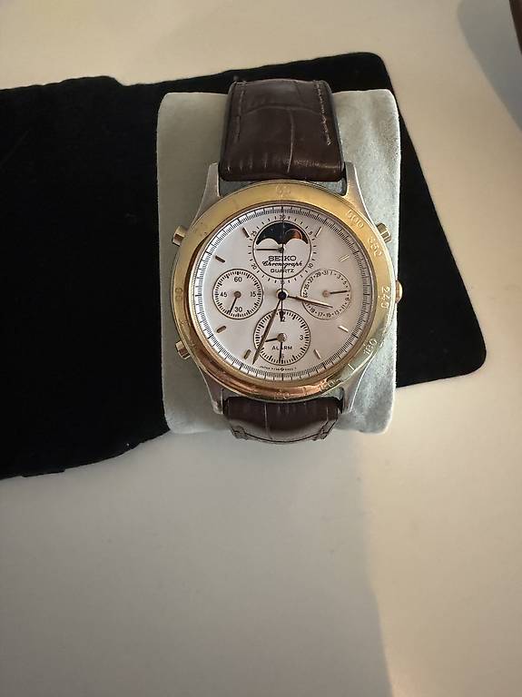 Seiko Chronographe Moonphase Canton Valais - anibis.ch