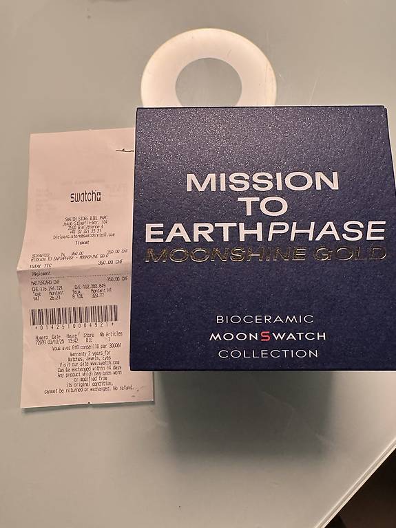 MoonSwatch Mission to Earthphase Moonshine Gold Canton Vaud - anibis.ch