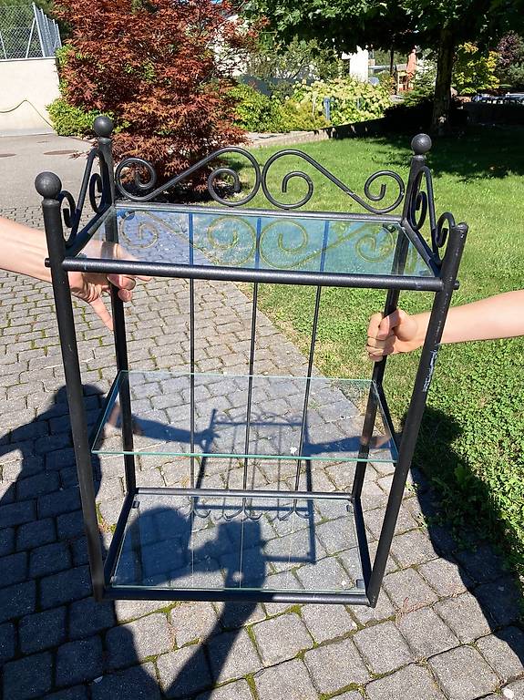 Très joli meuble de salle de bain Canton Fribourg - anibis.ch