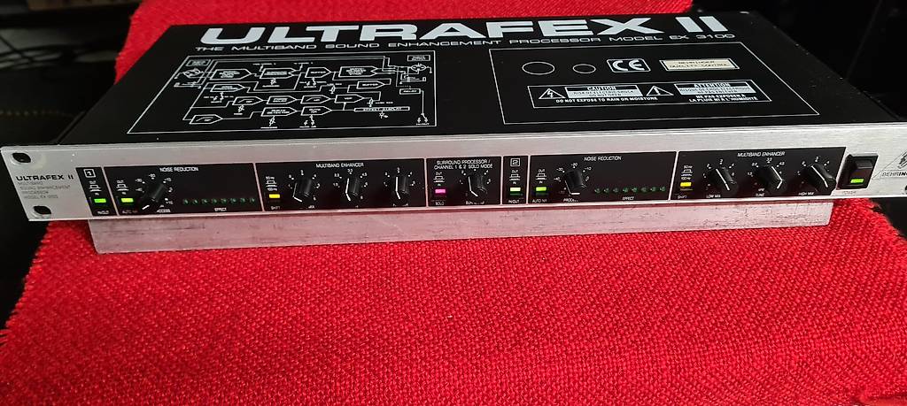 Behringer Ultrafex II EX 3100 THE MULTIBAND SOUND im Kanton Zürich ...