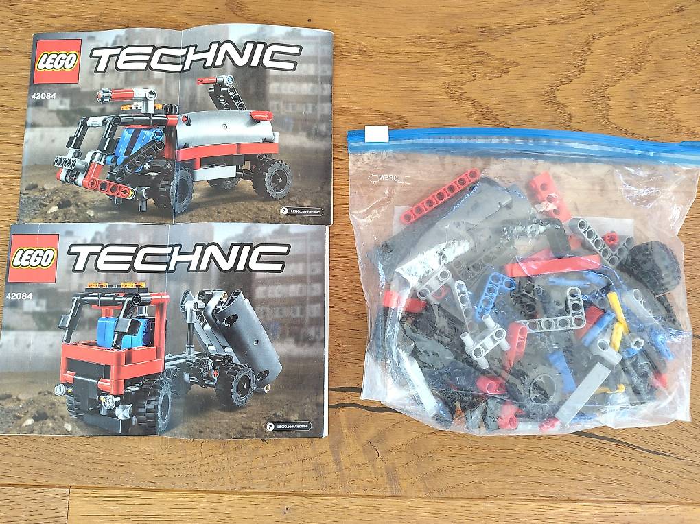 Lego Technic Hook Loader 42084 (2 modèles) Canton Fribourg - anibis.ch