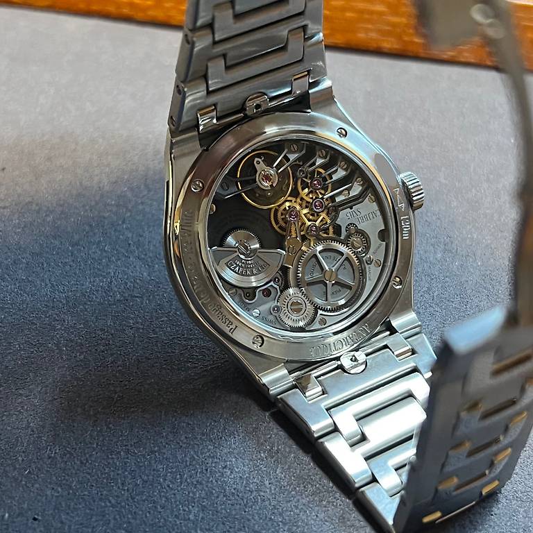 Czapek Antarctique Drake Passage Ice White Full Set Canton Genève ...