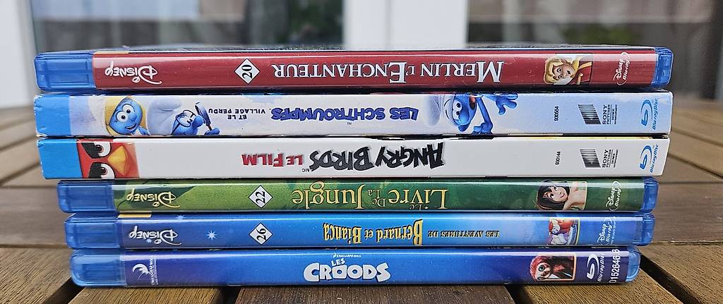 6 DVD Blu-Ray pour enfants Canton Vaud - anibis.ch