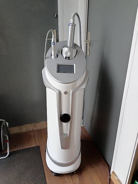Machine Endosphere SW 222B, Masseur à rouleaux à billes Canton Vaud ...