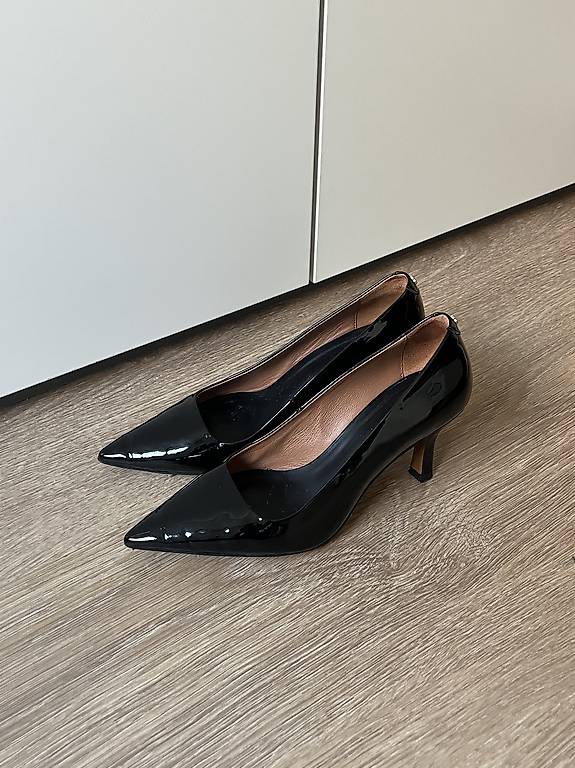 Chaussures Maje noires vernies - état parfait Canton Fribourg - anibis.ch