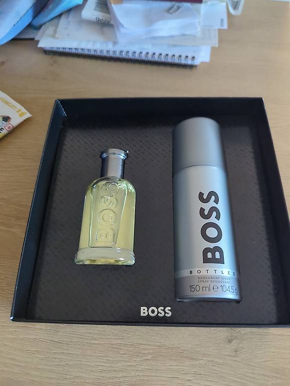 Parfum boss bottled en coffret neuf Canton Genève - anibis.ch