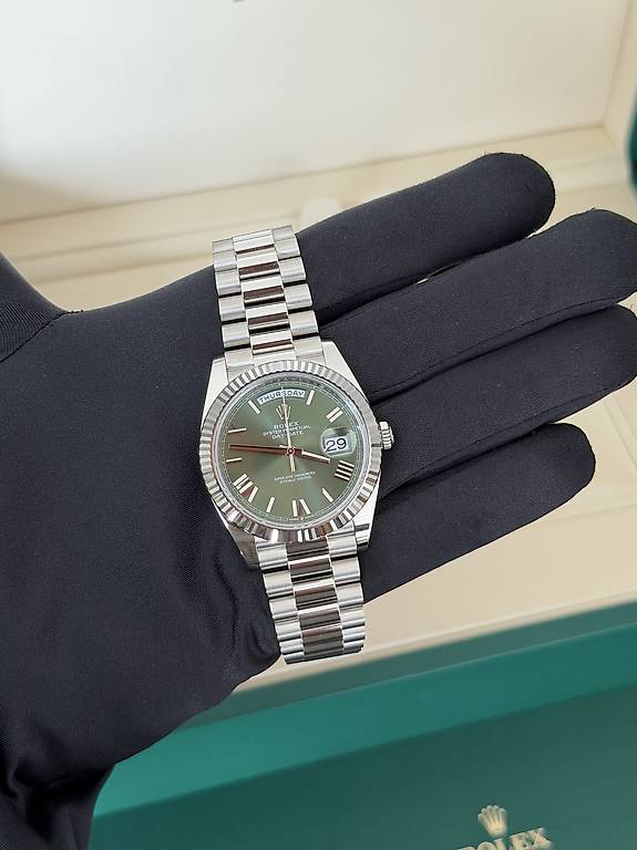 Rolex Day-Date 40 Olive Platin 2025 New Canton Berne - anibis.ch