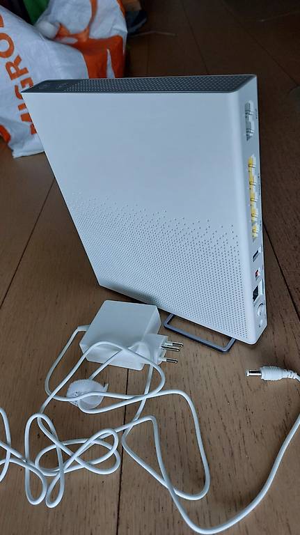 Swisscom router internet box 4 im Kanton Waadt - anibis.ch