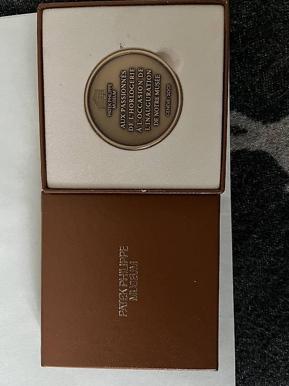 Médaille 2001 inauguration musée Patek Philippe Canton Vaud - anibis.ch