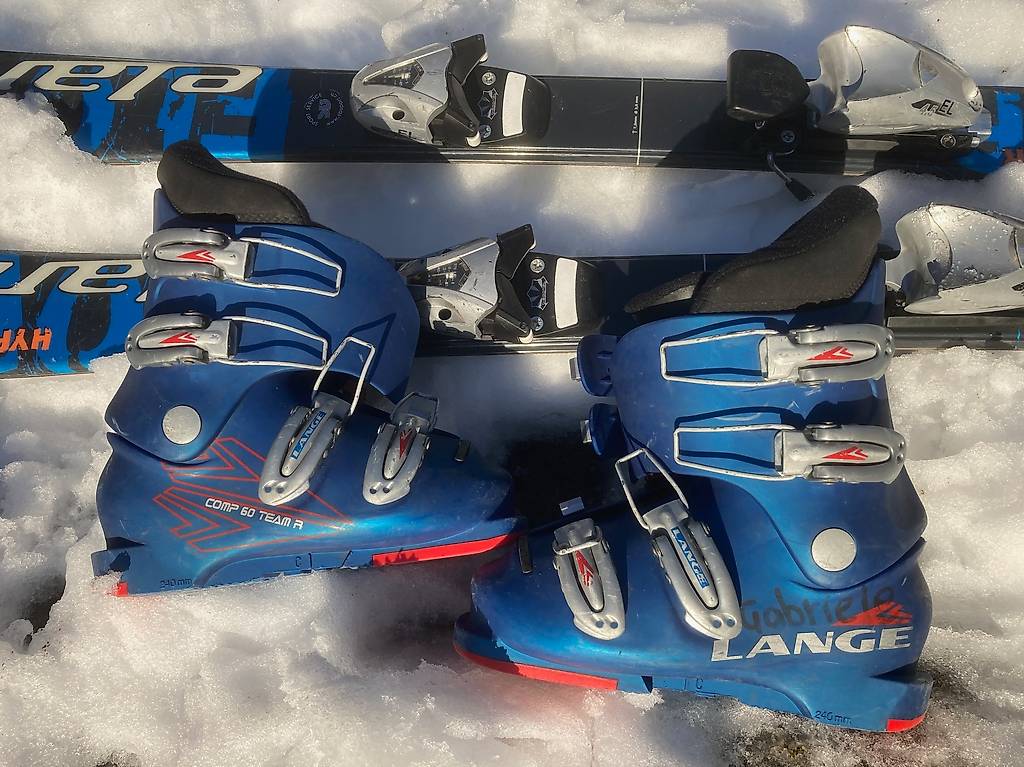 Ski enfant Elan et chaussures Lange Canton Vaud - anibis.ch