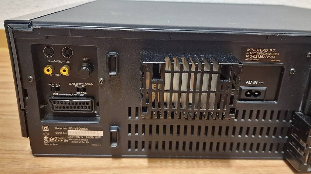 panasonic NV-HS 8000 STUDIO S-VHS /C-VHS REKORDER REVIDIERT Canton ...