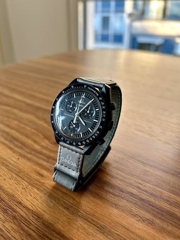 Swatch × Omega Bioceramic MoonSwatch ? Mission to Mercury Canton Genève ...