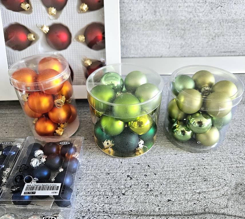 Boules de noël mix 160 Canton Genève - anibis.ch