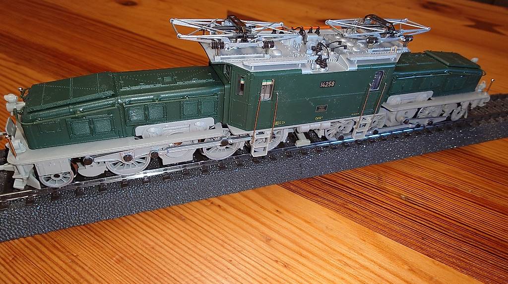 Locomotive CFF crocodile 6/8 Roco Canton Neuchâtel - anibis.ch