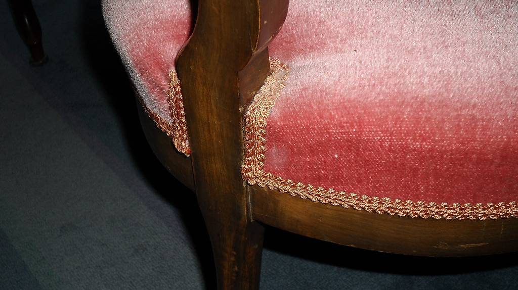 Louis Philippe Tisch und 4 Stühle Originale im Kanton St. Gallen ...