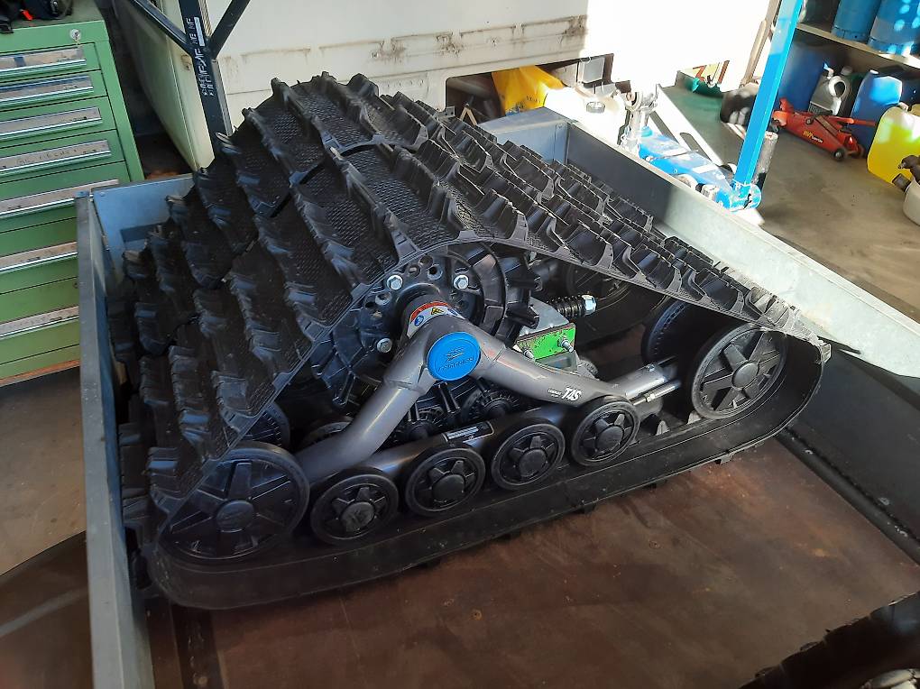 Chenilles camso cforce 1000 Canton Valais - anibis.ch