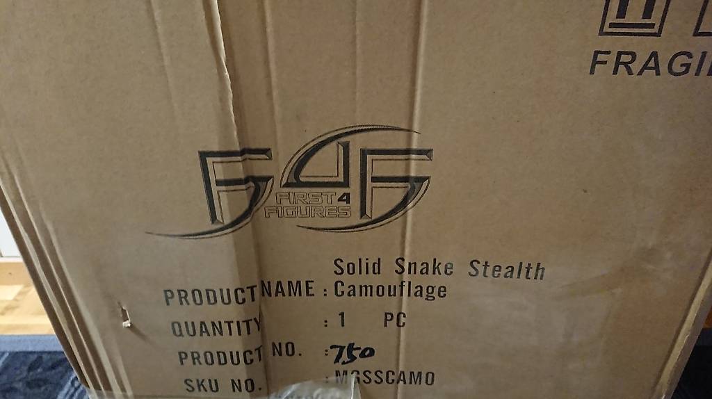First 4 Figures Snake Stealth Camouflage NEUF! Canton Vaud - anibis.ch