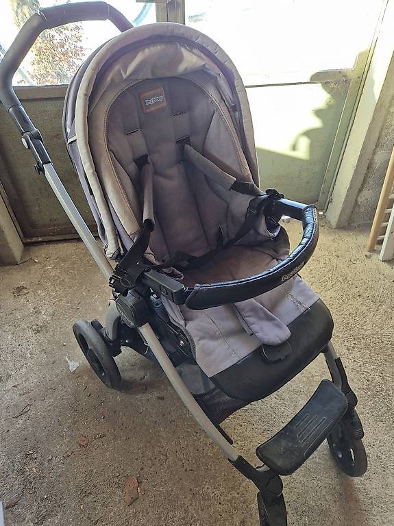 Poussette Peg Perego complète Canton Vaud - anibis.ch