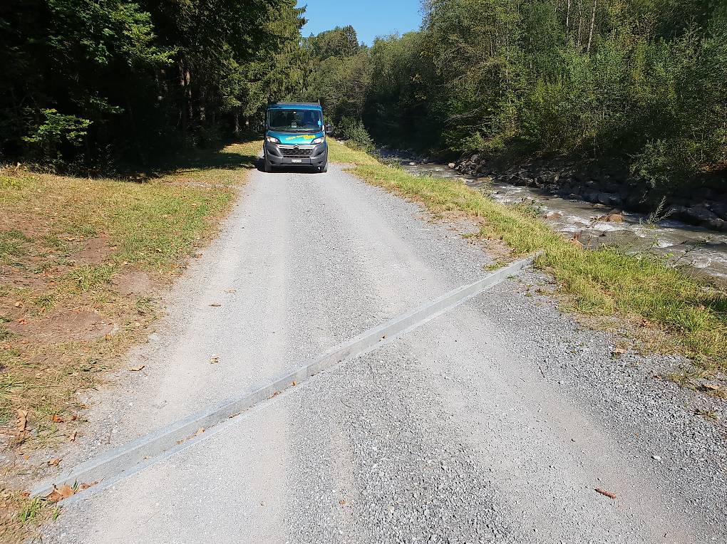 Wasserrinne PE - 60 Tonnen - Querrinnen Canton Berne - anibis.ch