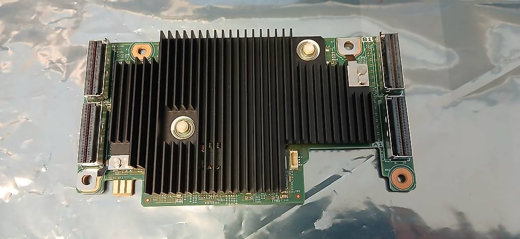 Dell Host Bus Adapter HBA465i Front Canton Neuchâtel - anibis.ch