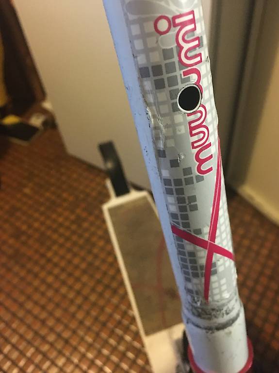 Trottinette blanche pour enfant ou ado. Canton Genève - anibis.ch