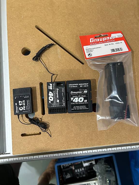 Télécommandes Graupner 6014 FM Canton Neuchâtel - anibis.ch