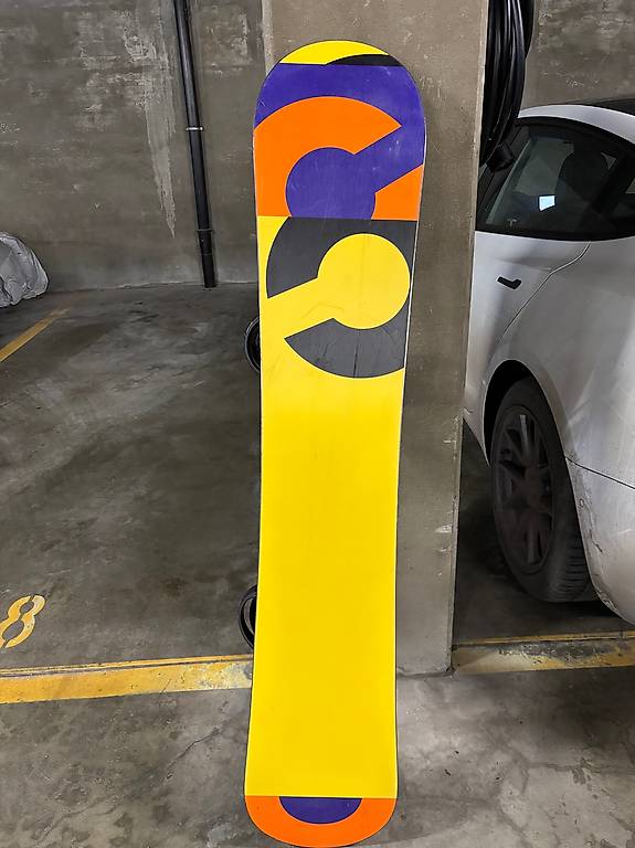 Snowboard Burton Custom Flying V 156 cm avec fixations. Canton Fribourg ...