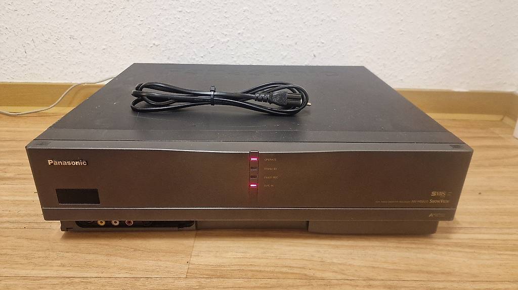 PANASONIC HIGH END S-VHS REKORDER REVIDIERT Canton Soleure - anibis.ch