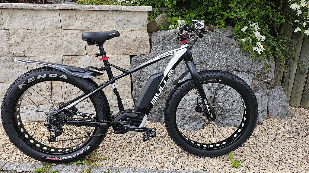E-Bike BULLS Monster Fat-Bike mit Nyon Display Navi Bosch CX Canton ...