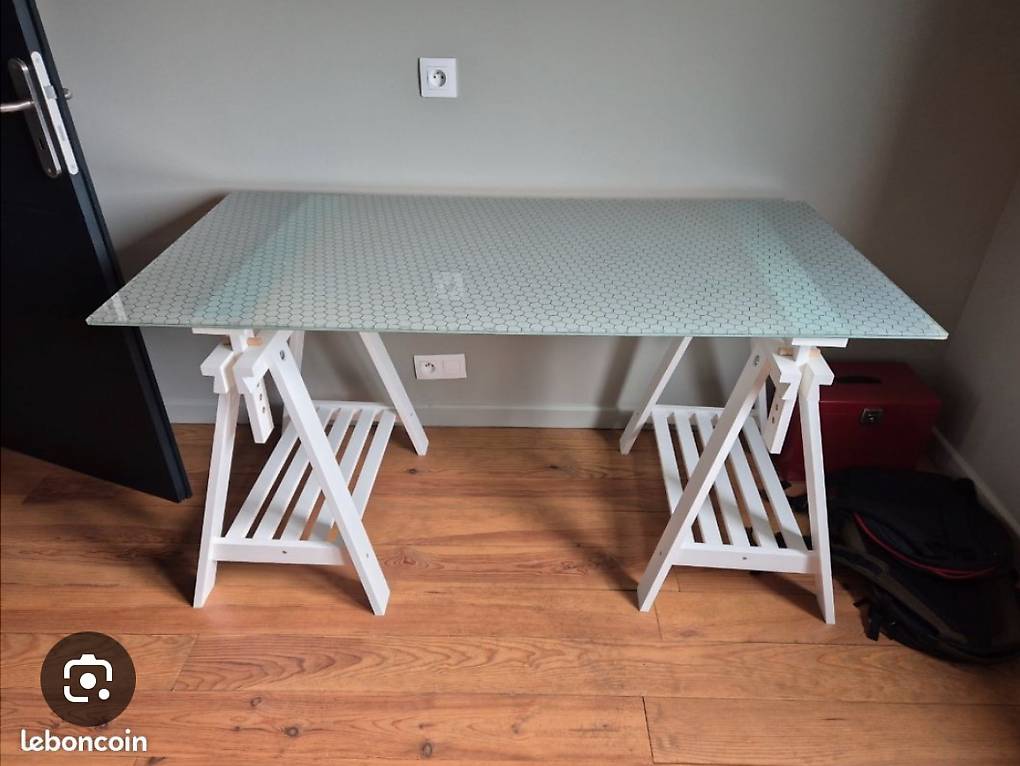 Bureau IKEA Canton Fribourg - anibis.ch