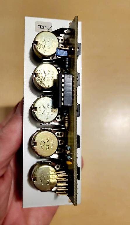 Doepfer - A-138 Mixer (exp) // EUROACK module Canton Vaud - anibis.ch