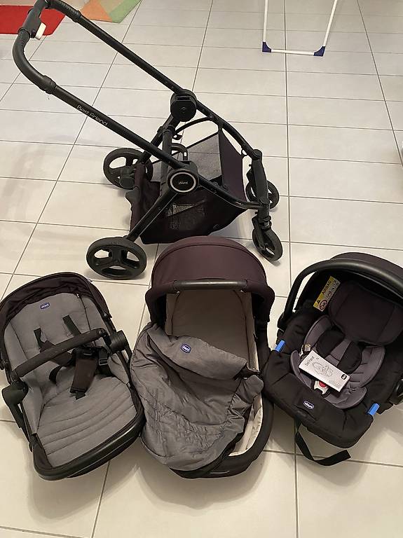 Poussette Chicco Trio Best Friend Canton Neuchâtel - anibis.ch