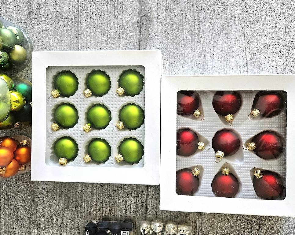 Boules de noël mix 160 Canton Genève - anibis.ch