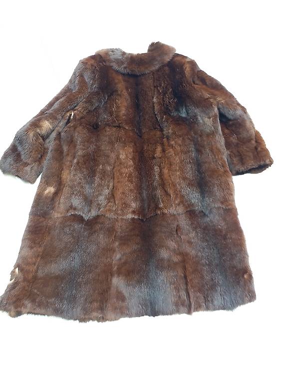 Manteau en vraie fourrure Canton Genève - anibis.ch
