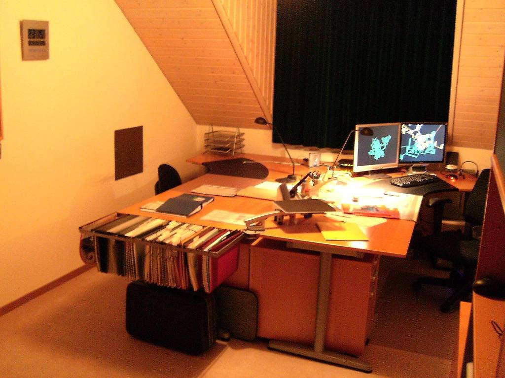 Bureau complet IKEA Galant Canton Vaud - anibis.ch