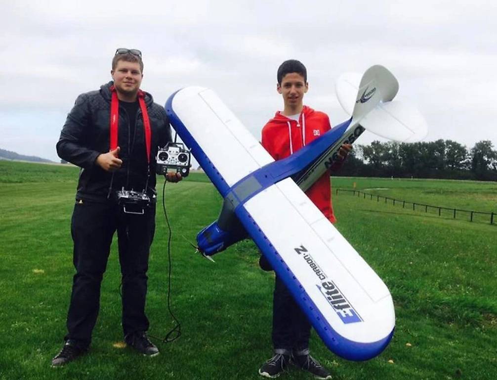 Cours de pilotage d'avions RC - Modélisme radio-commandé Canton Vaud - anibis.ch