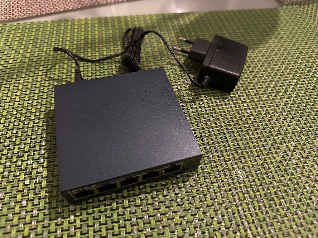 TP-Link TL-SG105 Switch 5-Port Gigabit lüfterlos Canton Schwytz - anibis.ch