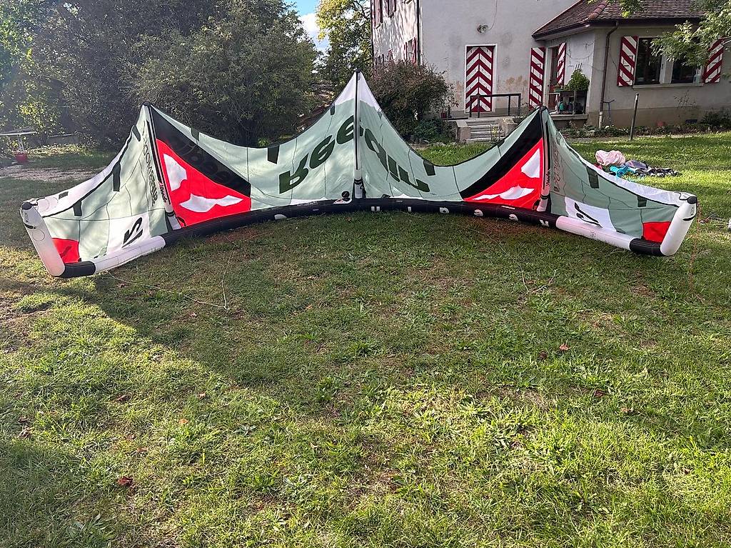 Aile kitesurf reedin super model 12m2 Canton Vaud - anibis.ch