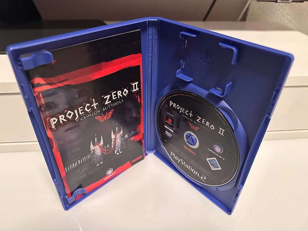 Jeu Project Zero II Crimson Butterfly PS2, boîte française Canton Vaud ...