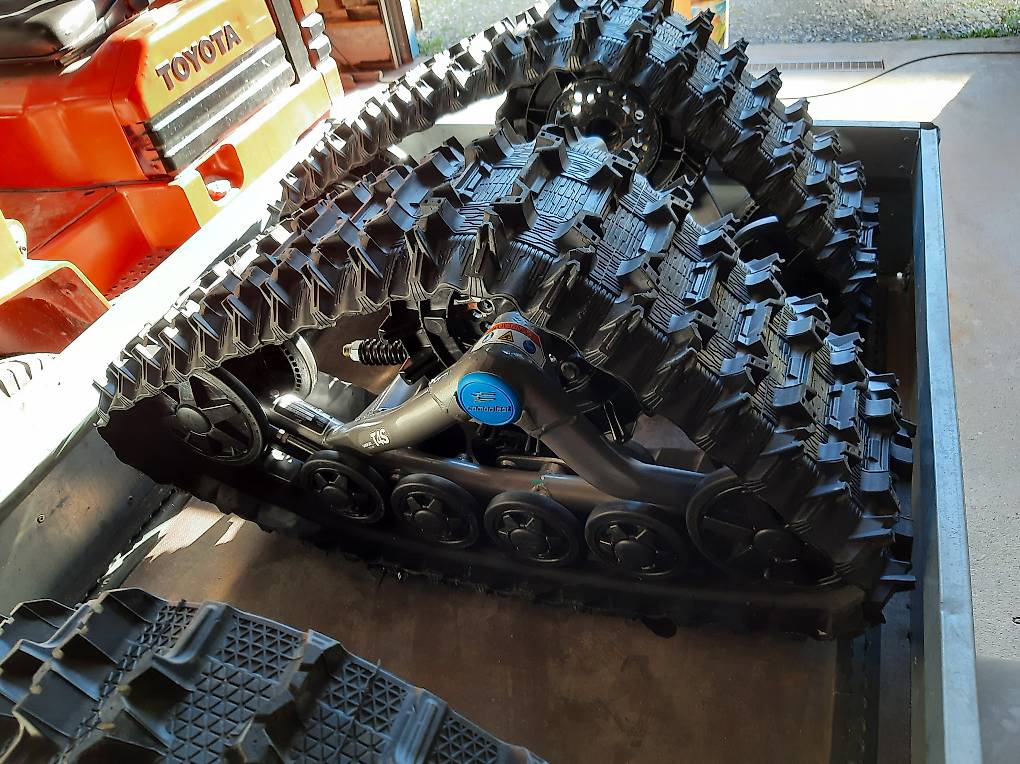 Chenilles camso cforce 1000 Canton Valais - anibis.ch