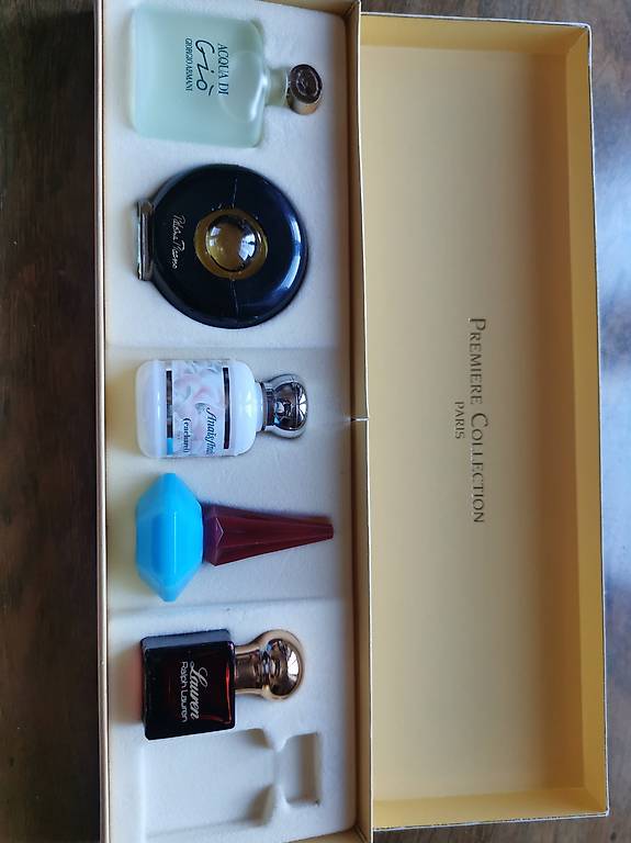 Parfum miniatures collection découverte Canton Valais - anibis.ch