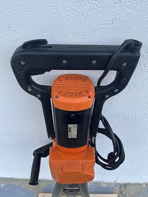 Coupe foin, TF 2000-M - Comer Canton Vaud - anibis.ch